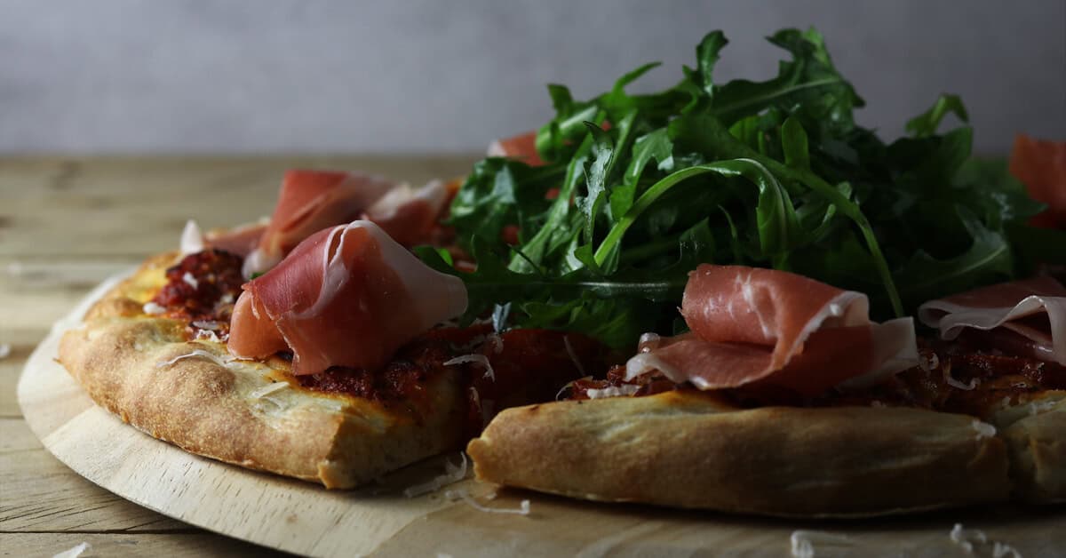 Pizza Parma - BBQ Recepten - BBQ Junkie