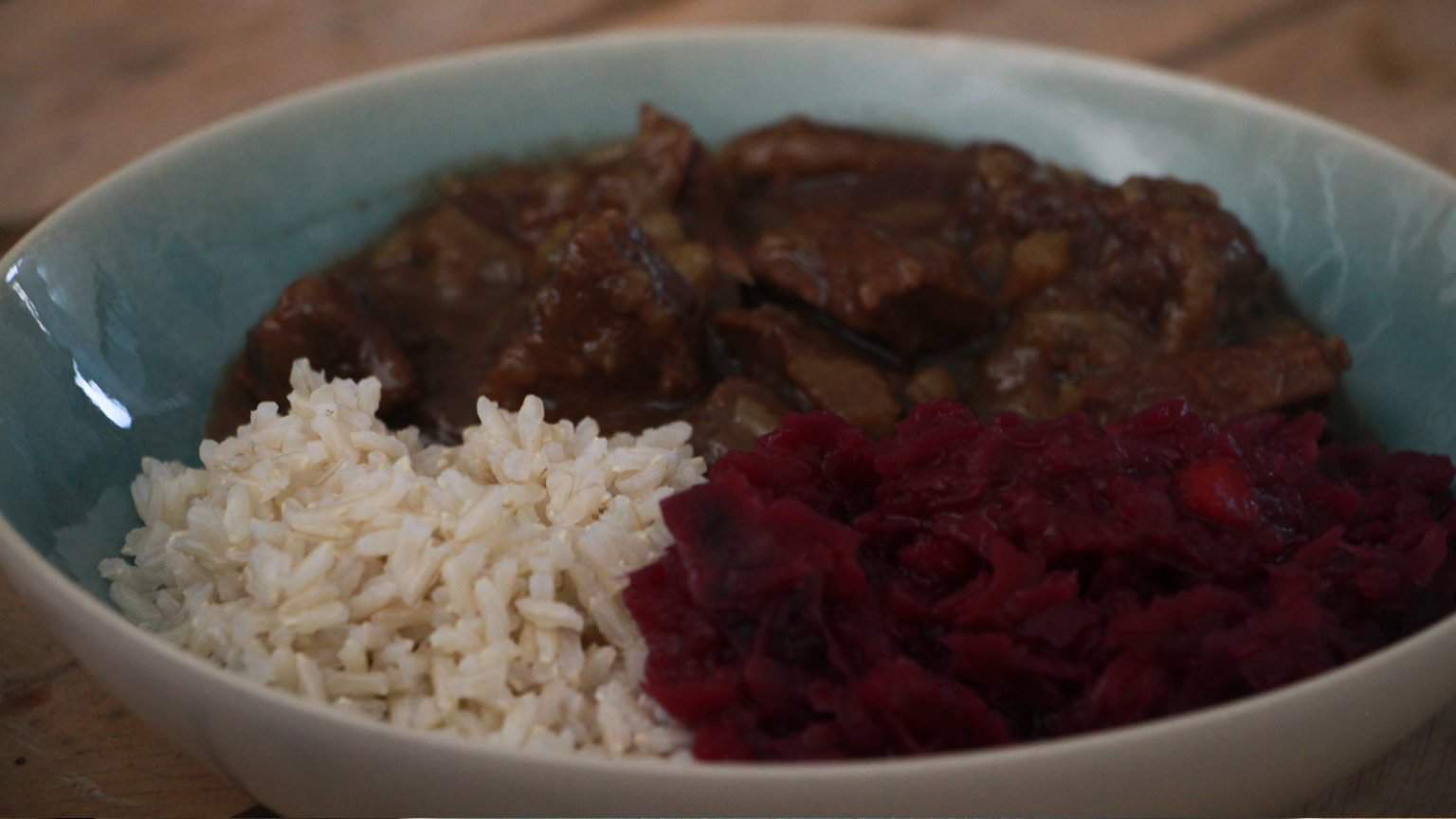 Hachee uit de Dutch Oven - BBQ Recepten - BBQ Junkie