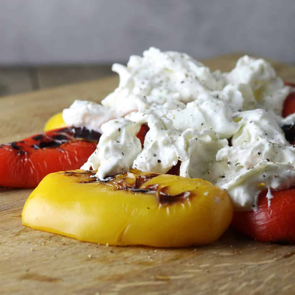 Gegrilde Paprika met Burrata - BBQ Recepten - BBQ Junkie